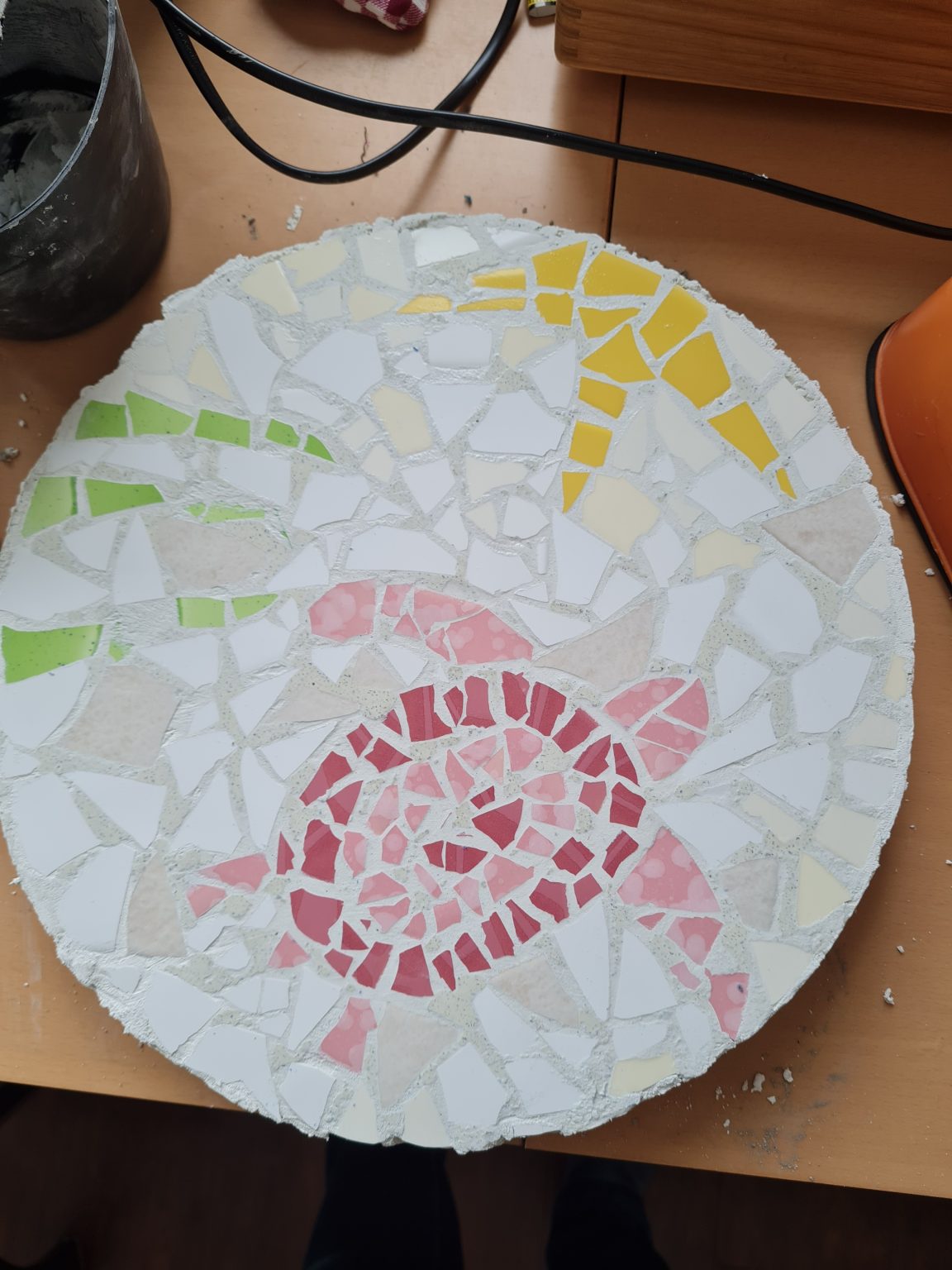 How to Make Mosaic Stepping Stones at Home