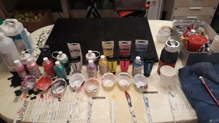 Acrylic Pouring for Beginners